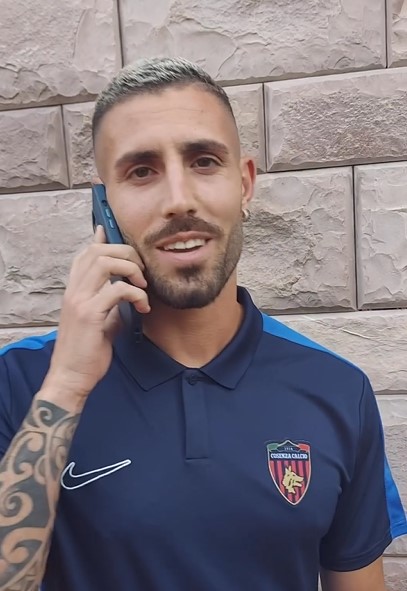 Cosenza, UFFICIALE: ritorna Tutino. Presentazione sulle note di "Mi ...