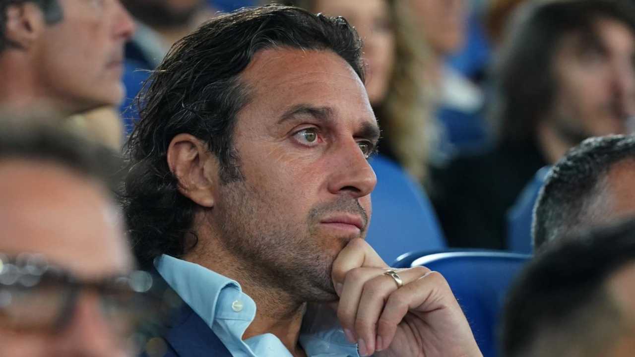 SALVE È LA POLIZIA, CI SEGUA: Luca Toni finisce in un incubo | Buco da ...